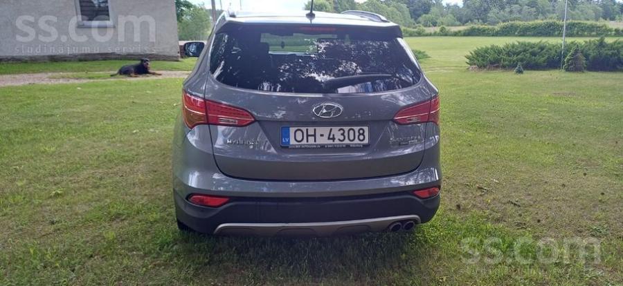 Pelēks Hyundai Santa Fe 2014 Madona, ar dzinēja tilpumu 2.20 L un nobraukumu 255 tūkst. km par 12000 €, foto 5 vietnē AUTOMOTO.COM.LV
