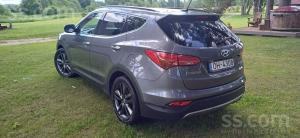 Pelēks Hyundai Santa Fe 2014 Madona, ar dzinēja tilpumu 2.20 L un nobraukumu 255 tūkst. km par 12000 €, foto 6 vietnē AUTOMOTO.COM.LV