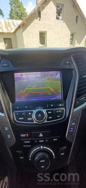 Pelēks Hyundai Santa Fe 2014 Madona, ar dzinēja tilpumu 2.20 L un nobraukumu 255 tūkst. km par 12000 €, foto 10 vietnē AUTOMOTO.COM.LV