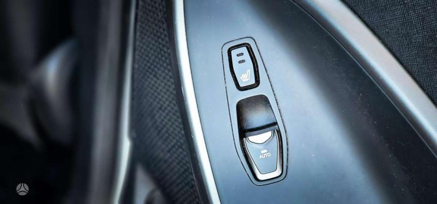 Pelēks Hyundai Santa Fe 2014 Marijampole, ar dzinēja tilpumu 2.20 L un nobraukumu 160 tūkst. km par 10330 €, foto 53 vietnē AUTOMOTO.COM.LV