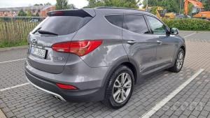Pelēks Hyundai Santa Fe 2014 Rīga, ar dzinēja tilpumu 2.20 L un nobraukumu 174 tūkst. km par 13400 €, foto 6 vietnē AUTOMOTO.COM.LV