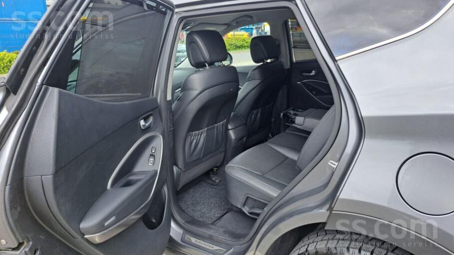 Pelēks Hyundai Santa Fe 2014 Rīga, ar dzinēja tilpumu 2.20 L un nobraukumu 174 tūkst. km par 13400 €, foto 13 vietnē AUTOMOTO.COM.LV