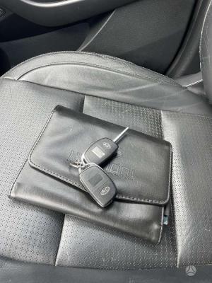 Grey Hyundai Santa Fe 2014 in Taurage, with an engine capacity of 2.00 L and mileage of 260 thousand km for 7800 €, photo 16 on AUTOMOTO.COM.LV