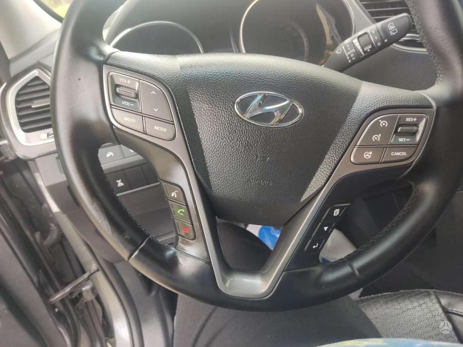 Pelēks Hyundai Santa Fe 2014 Ukmergė, ar dzinēja tilpumu 2.20 L un nobraukumu 253 tūkst. km par 8800 €, foto 15 vietnē AUTOMOTO.COM.LV