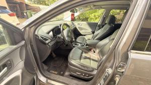 Grey Hyundai Santa Fe 2014 in Vievis, with an engine capacity of 2.20 L and mileage of 185 thousand km for 8500 €, photo 8 on AUTOMOTO.COM.LV