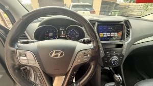 Grey Hyundai Santa Fe 2014 in Vievis, with an engine capacity of 2.20 L and mileage of 185 thousand km for 8500 €, photo 10 on AUTOMOTO.COM.LV