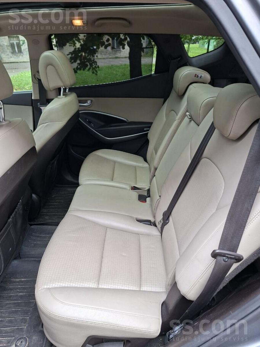 Pelēks Hyundai Santa Fe 2014 Rīga, ar dzinēja tilpumu 2.20 L un nobraukumu 257 tūkst. km par 9400 €, foto 11 vietnē AUTOMOTO.COM.LV