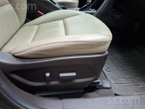 Pelēks Hyundai Santa Fe 2014 Rīga, ar dzinēja tilpumu 2.20 L un nobraukumu 257 tūkst. km par 9400 €, foto 16 vietnē AUTOMOTO.COM.LV