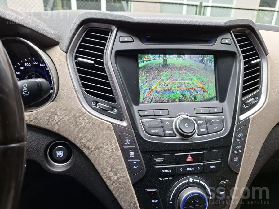 Pelēks Hyundai Santa Fe 2014 Rīga, ar dzinēja tilpumu 2.20 L un nobraukumu 257 tūkst. km par 9400 €, foto 18 vietnē AUTOMOTO.COM.LV