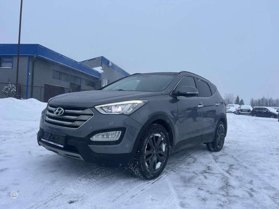 Pelēks Hyundai Santa Fe 2015 Šauļi, ar dzinēja tilpumu 2.00 L un nobraukumu 231 tūkst. km par 9500 €, foto 1 vietnē AUTOMOTO.COM.LV