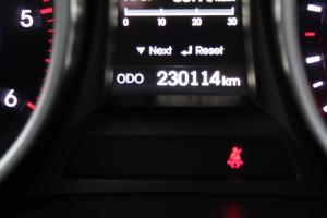 Pelēks Hyundai Santa Fe 2015 Rīga, ar dzinēja tilpumu 2.20 L un nobraukumu 230 tūkst. km par 13250 €, foto 10 vietnē AUTOMOTO.COM.LV