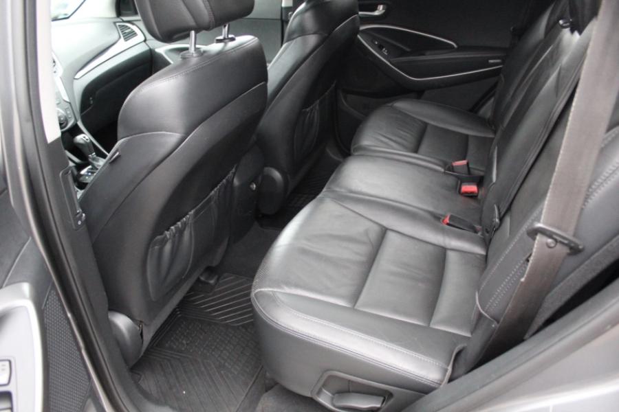 Pelēks Hyundai Santa Fe 2015 Rīga, ar dzinēja tilpumu 2.20 L un nobraukumu 230 tūkst. km par 13250 €, foto 15 vietnē AUTOMOTO.COM.LV