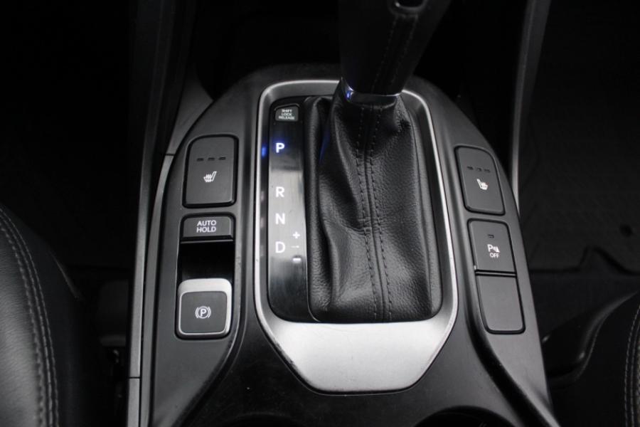 Pelēks Hyundai Santa Fe 2015 Rīga, ar dzinēja tilpumu 2.20 L un nobraukumu 230 tūkst. km par 13250 €, foto 16 vietnē AUTOMOTO.COM.LV