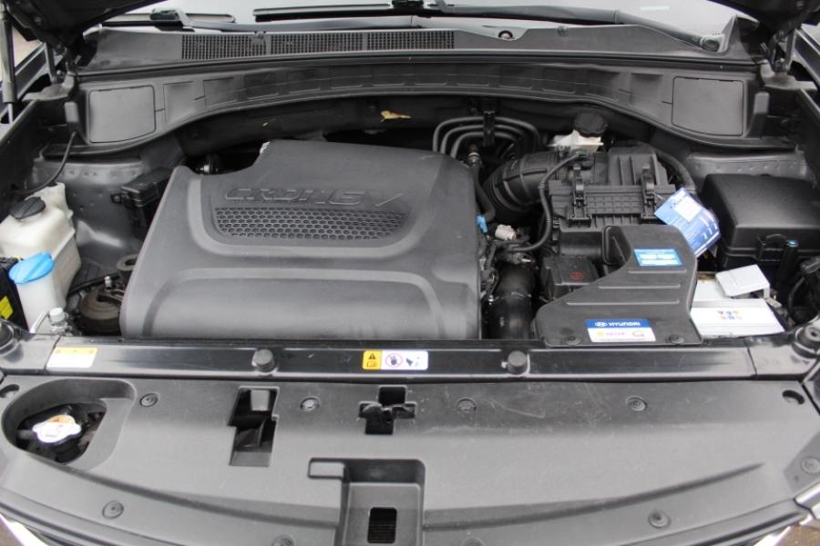 Pelēks Hyundai Santa Fe 2015 Rīga, ar dzinēja tilpumu 2.20 L un nobraukumu 230 tūkst. km par 13250 €, foto 17 vietnē AUTOMOTO.COM.LV