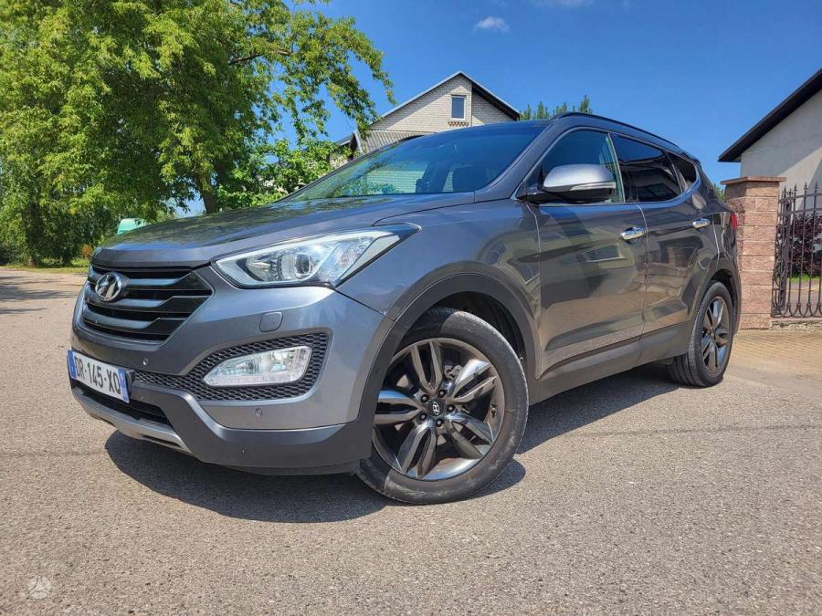 Pelēks Hyundai Santa Fe 2015 Utena, ar dzinēja tilpumu 2.20 L un nobraukumu 281 tūkst. km par 9150 €, foto 15 vietnē AUTOMOTO.COM.LV