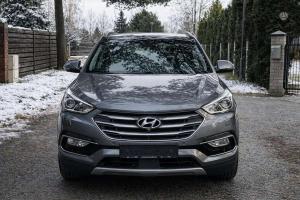 Pelēks Hyundai Santa Fe 2016 Viļņa, ar dzinēja tilpumu 2.20 L un nobraukumu 269 tūkst. km par 15500 €, foto 3 vietnē AUTOMOTO.COM.LV