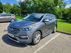 Pelēks Hyundai Santa Fe 2016 Alīta, ar dzinēja tilpumu 2.20 L un nobraukumu 108 tūkst. km par 6200 €, foto  vietnē AUTOMOTO.COM.LV
