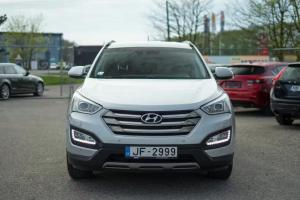 Pelēks Hyundai Santa Fe 2016 Liepāja, ar dzinēja tilpumu 2.20 L un nobraukumu 128 tūkst. km par 14950 €, foto 7 vietnē AUTOMOTO.COM.LV