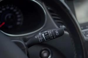 Pelēks Hyundai Santa Fe 2016 Liepāja, ar dzinēja tilpumu 2.20 L un nobraukumu 128 tūkst. km par 14950 €, foto 22 vietnē AUTOMOTO.COM.LV