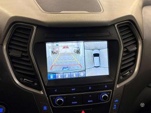 Grey Hyundai Santa Fe 2016 in Marijampole, with an engine capacity of 2.20 L and mileage of 173 thousand km for 13999 €, photo 6 on AUTOMOTO.COM.LV