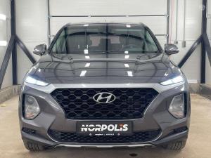 Pelēks Hyundai Santa Fe 2018 Panevēža, ar dzinēja tilpumu 2.00 L un nobraukumu 109 tūkst. km par 20700 €, foto  vietnē AUTOMOTO.COM.LV