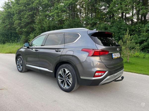 Pelēks Hyundai Santa Fe 2018 Palanga, ar dzinēja tilpumu 2.20 L un nobraukumu 133 tūkst. km par 21700 €, foto 7 vietnē AUTOMOTO.COM.LV