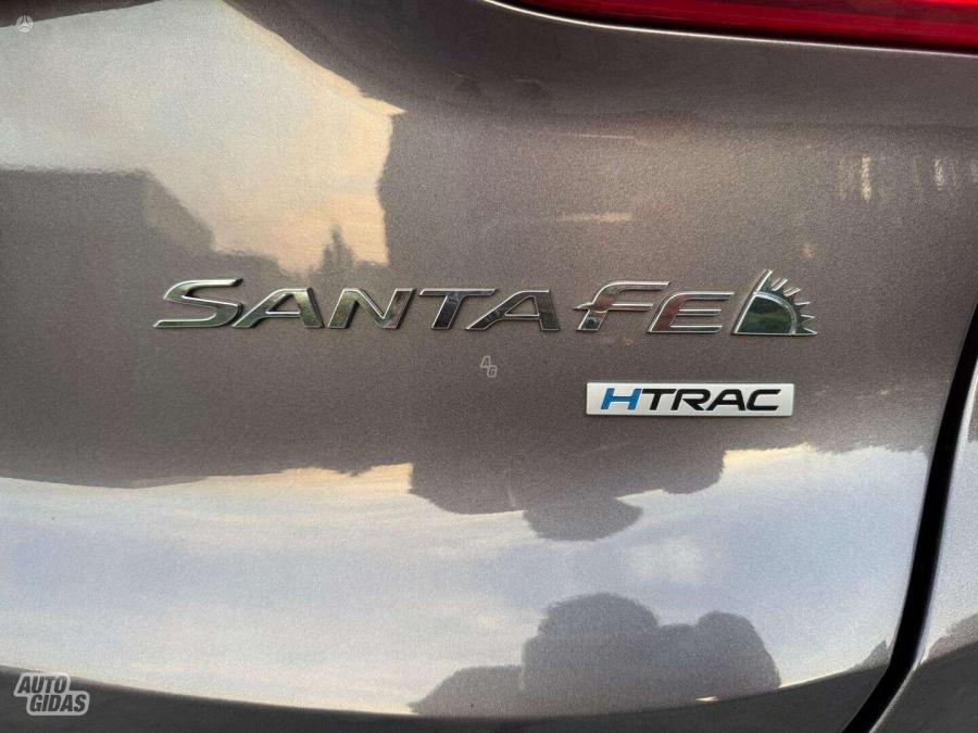 Grey Hyundai Santa Fe 2018 in Siauliai, with an engine capacity of 2.20 L and mileage of 133 thousand km for 21700 €, photo 29 on AUTOMOTO.COM.LV