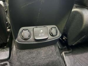 Grey Hyundai Santa Fe 2018 in Siauliai, with an engine capacity of 2.20 L and mileage of 133 thousand km for 21700 €, photo 30 on AUTOMOTO.COM.LV
