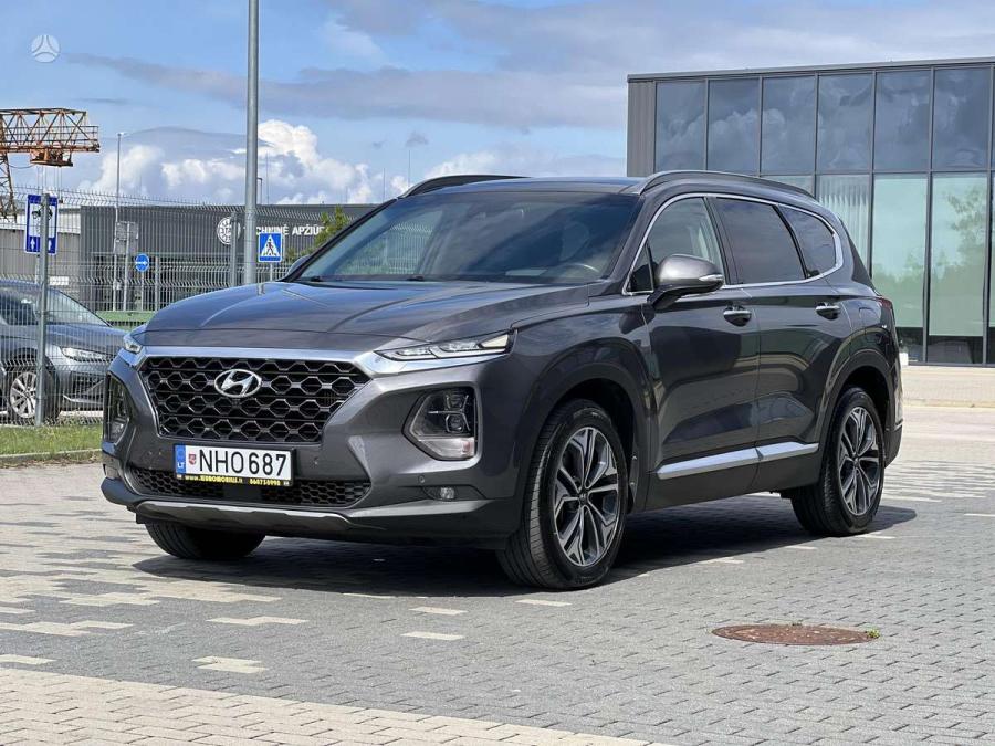 Pelēks Hyundai Santa Fe 2018 Šauļi, ar dzinēja tilpumu 2.20 L un nobraukumu 134 tūkst. km par 20800 €, foto 1 vietnē AUTOMOTO.COM.LV
