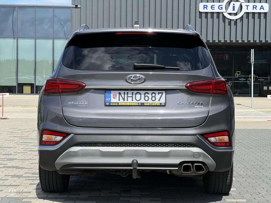 Pelēks Hyundai Santa Fe 2018 Šauļi, ar dzinēja tilpumu 2.20 L un nobraukumu 134 tūkst. km par 20800 €, foto 7 vietnē AUTOMOTO.COM.LV