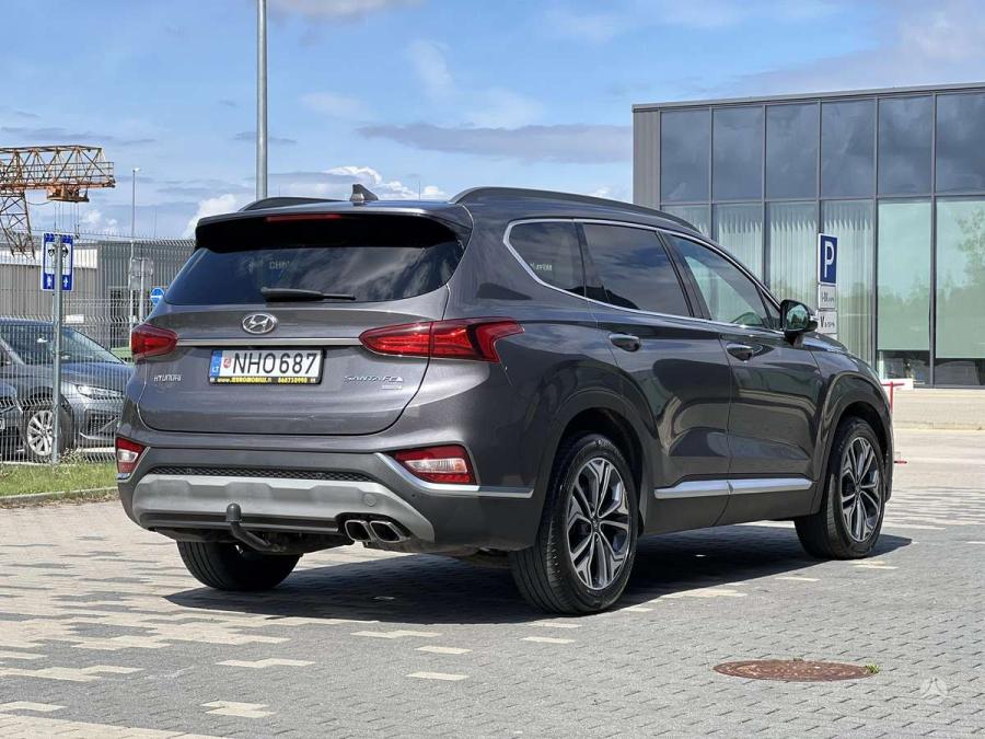 Pelēks Hyundai Santa Fe 2018 Šauļi, ar dzinēja tilpumu 2.20 L un nobraukumu 134 tūkst. km par 20800 €, foto 9 vietnē AUTOMOTO.COM.LV