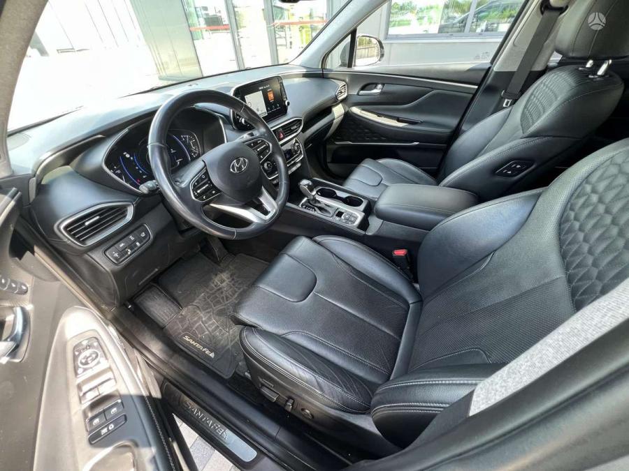 Pelēks Hyundai Santa Fe 2018 Šauļi, ar dzinēja tilpumu 2.20 L un nobraukumu 134 tūkst. km par 20800 €, foto 14 vietnē AUTOMOTO.COM.LV