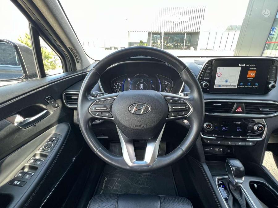Pelēks Hyundai Santa Fe 2018 Šauļi, ar dzinēja tilpumu 2.20 L un nobraukumu 134 tūkst. km par 20800 €, foto 16 vietnē AUTOMOTO.COM.LV