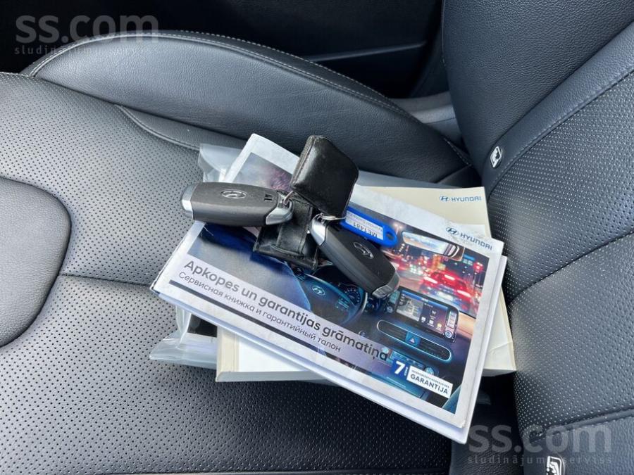 Pelēks Hyundai Santa Fe 2019 Rīga, ar dzinēja tilpumu 2.20 L un nobraukumu 160 tūkst. km par 22990 €, foto 21 vietnē AUTOMOTO.COM.LV
