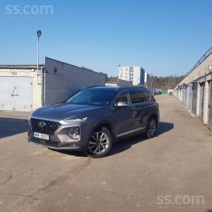 Серый Хендай Санта Фе 2020 в Рига, объемом двигателя 2.20 л и пробегом 290 тыс. км за 15000 €, фото  на AUTOMOTO.COM.LV