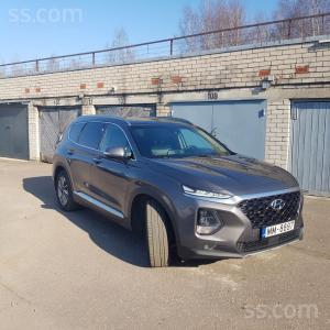 Pelēks Hyundai Santa Fe 2020 Rīga, ar dzinēja tilpumu 2.20 L un nobraukumu 290 tūkst. km par 15000 €, foto 3 vietnē AUTOMOTO.COM.LV