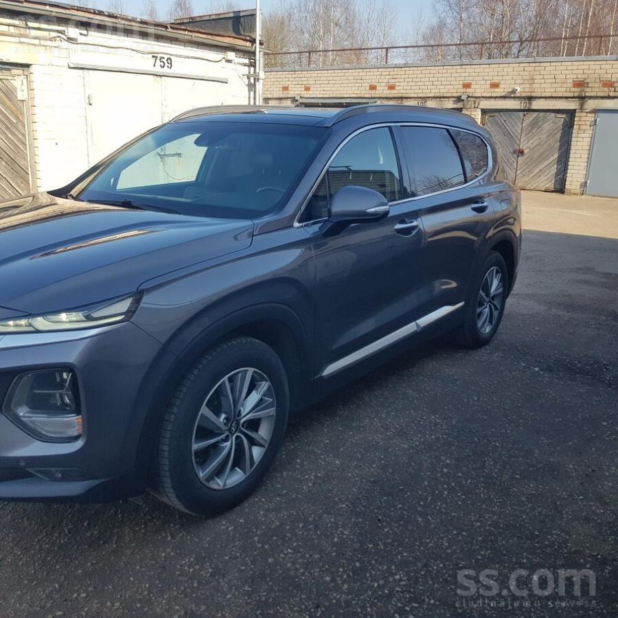 Pelēks Hyundai Santa Fe 2020 Rīga, ar dzinēja tilpumu 2.20 L un nobraukumu 290 tūkst. km par 15000 €, foto 5 vietnē AUTOMOTO.COM.LV
