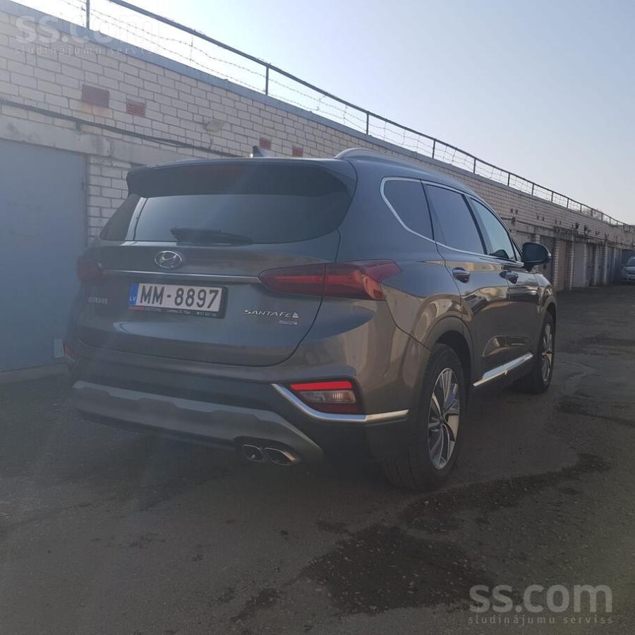 Pelēks Hyundai Santa Fe 2020 Rīga, ar dzinēja tilpumu 2.20 L un nobraukumu 290 tūkst. km par 15000 €, foto 7 vietnē AUTOMOTO.COM.LV