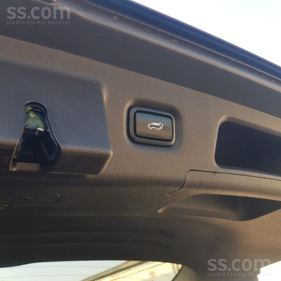 Pelēks Hyundai Santa Fe 2020 Rīga, ar dzinēja tilpumu 2.20 L un nobraukumu 290 tūkst. km par 15000 €, foto 8 vietnē AUTOMOTO.COM.LV