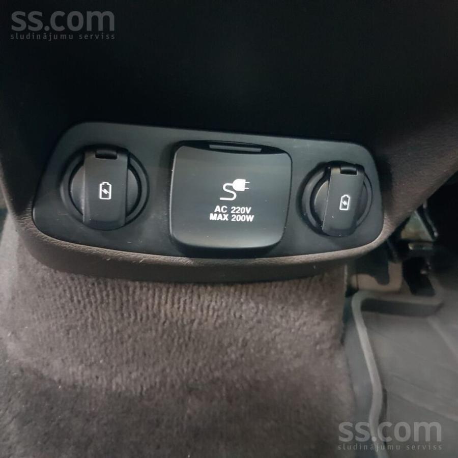 Pelēks Hyundai Santa Fe 2020 Rīga, ar dzinēja tilpumu 2.20 L un nobraukumu 290 tūkst. km par 15000 €, foto 12 vietnē AUTOMOTO.COM.LV