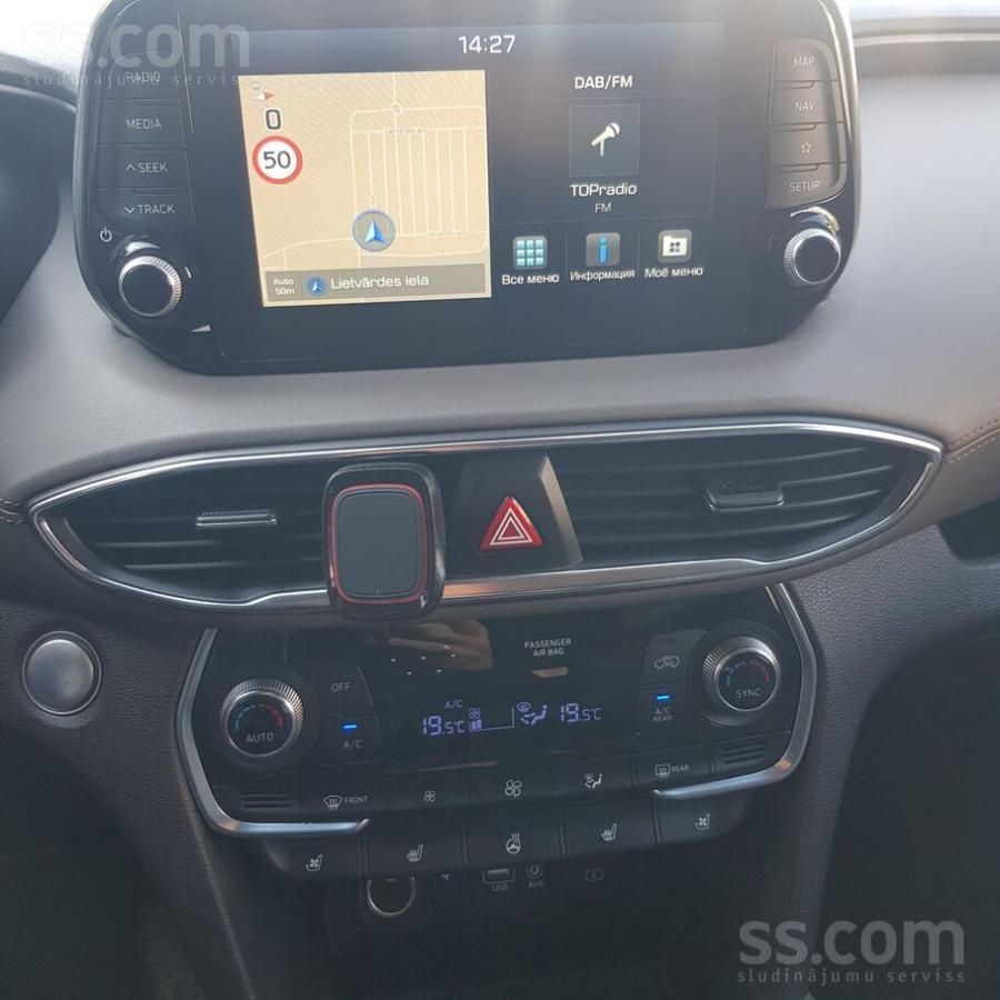 Pelēks Hyundai Santa Fe 2020 Rīga, ar dzinēja tilpumu 2.20 L un nobraukumu 290 tūkst. km par 15000 €, foto 15 vietnē AUTOMOTO.COM.LV