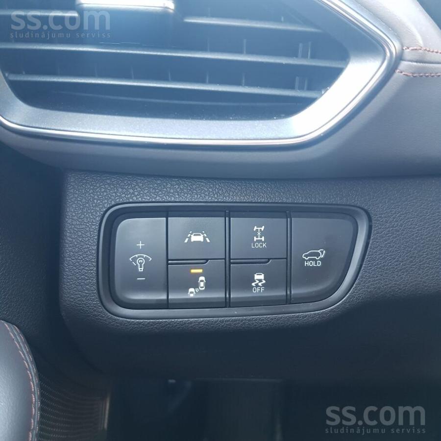 Pelēks Hyundai Santa Fe 2020 Rīga, ar dzinēja tilpumu 2.20 L un nobraukumu 290 tūkst. km par 15000 €, foto 16 vietnē AUTOMOTO.COM.LV