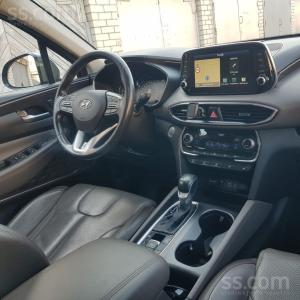 Pelēks Hyundai Santa Fe 2020 Rīga, ar dzinēja tilpumu 2.20 L un nobraukumu 290 tūkst. km par 15000 €, foto 19 vietnē AUTOMOTO.COM.LV
