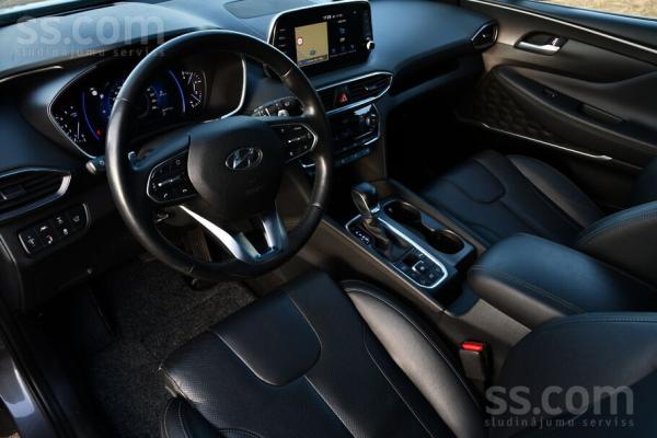 Pelēks Hyundai Santa Fe 2020 Rīga, ar dzinēja tilpumu 2.20 L un nobraukumu 142 tūkst. km par 21850 €, foto 10 vietnē AUTOMOTO.COM.LV