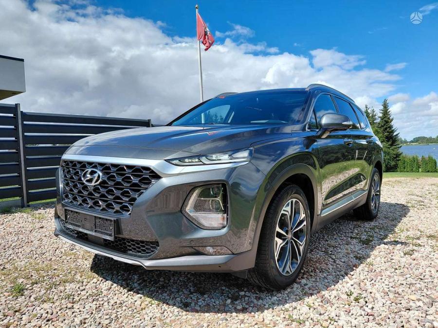 Pelēks Hyundai Santa Fe 2020 Vilkaviškis, ar dzinēja tilpumu 2.20 L un nobraukumu 78 tūkst. km par 20800 €, foto 1 vietnē AUTOMOTO.COM.LV