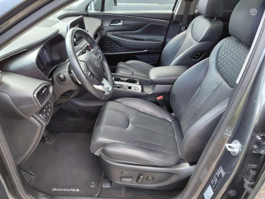 Pelēks Hyundai Santa Fe 2020 Vilkaviškis, ar dzinēja tilpumu 2.20 L un nobraukumu 78 tūkst. km par 20800 €, foto 21 vietnē AUTOMOTO.COM.LV