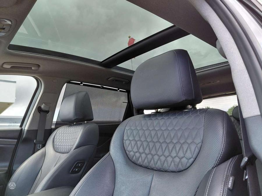 Pelēks Hyundai Santa Fe 2020 Vilkaviškis, ar dzinēja tilpumu 2.20 L un nobraukumu 78 tūkst. km par 20800 €, foto 24 vietnē AUTOMOTO.COM.LV