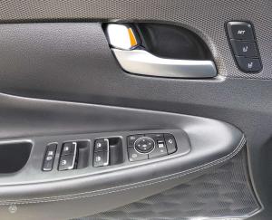 Pelēks Hyundai Santa Fe 2020 Vilkaviškis, ar dzinēja tilpumu 2.20 L un nobraukumu 78 tūkst. km par 20800 €, foto 26 vietnē AUTOMOTO.COM.LV