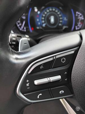 Pelēks Hyundai Santa Fe 2020 Vilkaviškis, ar dzinēja tilpumu 2.20 L un nobraukumu 78 tūkst. km par 20800 €, foto 29 vietnē AUTOMOTO.COM.LV