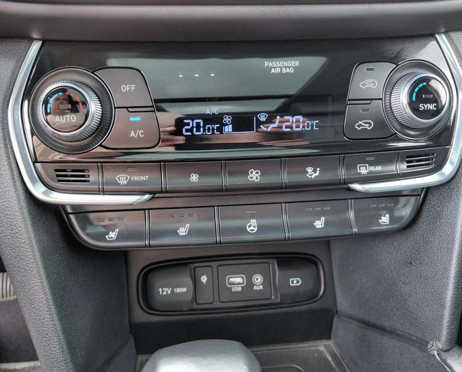 Pelēks Hyundai Santa Fe 2020 Vilkaviškis, ar dzinēja tilpumu 2.20 L un nobraukumu 78 tūkst. km par 20800 €, foto 31 vietnē AUTOMOTO.COM.LV
